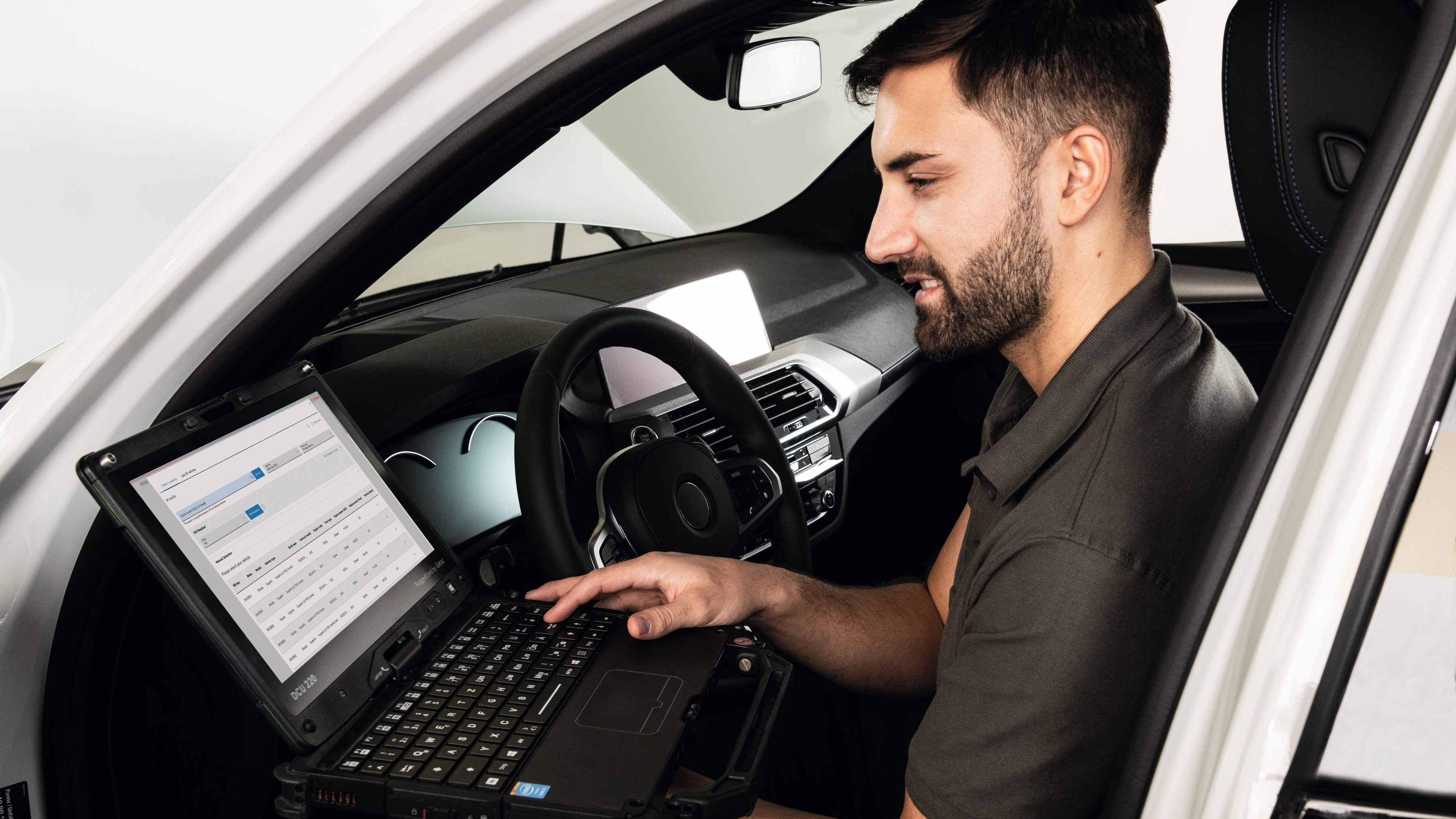 Цялостно обновяване на диагностичния софтуер ESI[tronic] от Bosch | Бош ...